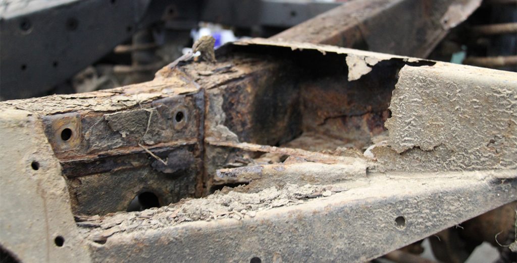 Land Rover Defender Chassis Check - Viezu